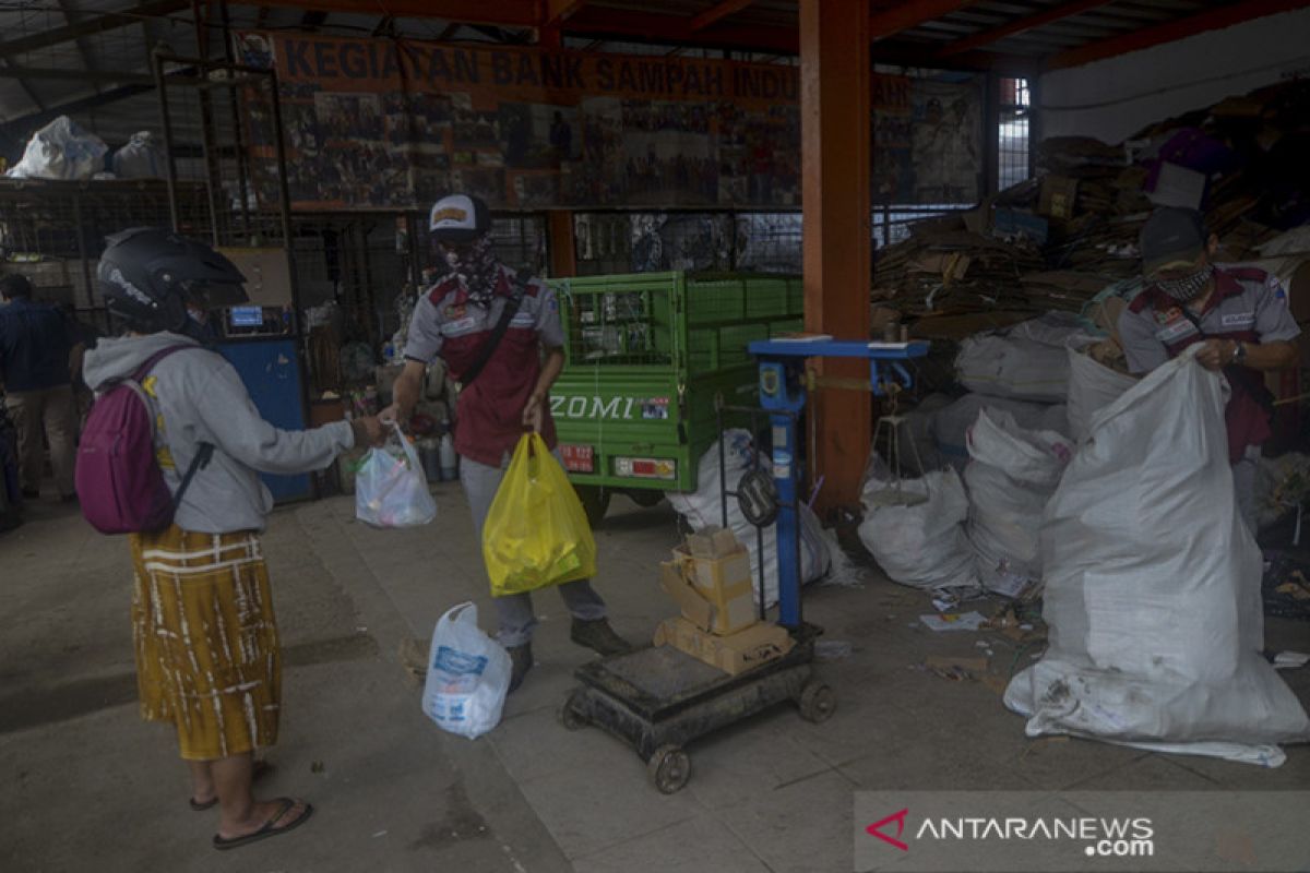 Pengelolaan sampah induk Cimahi - ANTARA News Jawa Barat