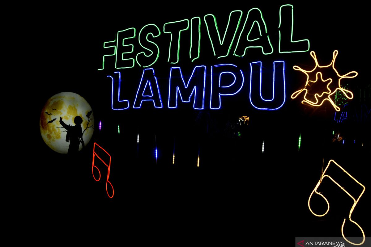 Festival lampu di Makassar - ANTARA News