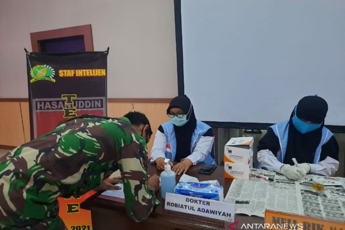 Bnn Sulawesi Tenggara Tes Urine Puluhan Personel Korem 143 Haluoleo