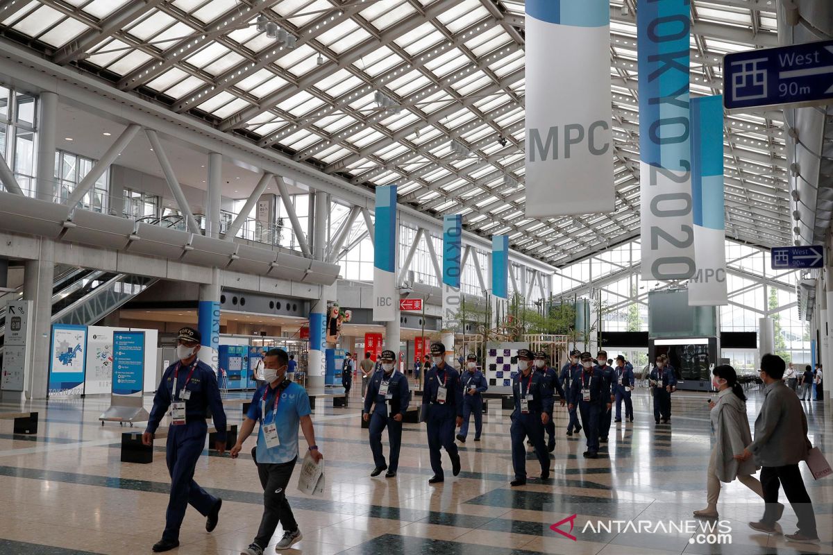 Melihat fasilitas di media center utama Olimpiade Tokyo 2020 - ANTARA News