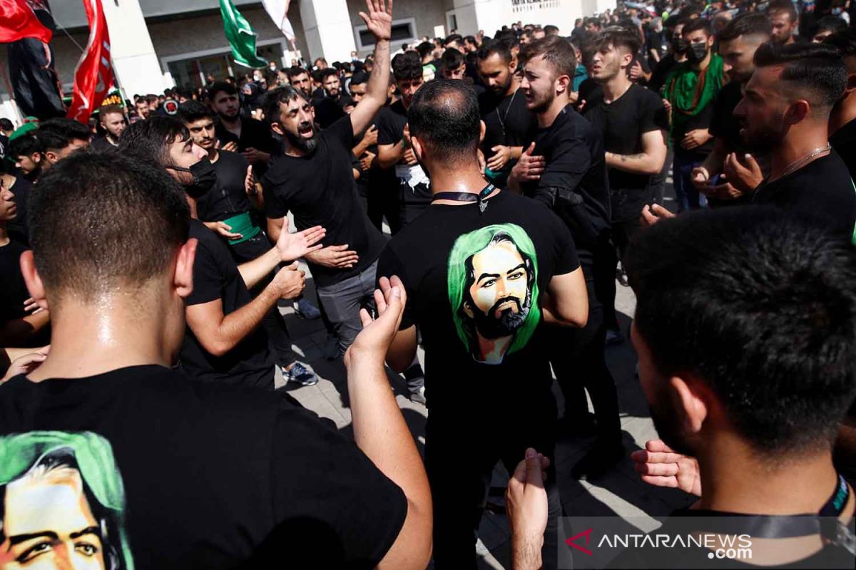 Prosesi Asyura di Istanbul - ANTARA News