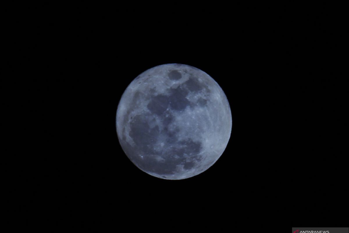 Fenomena bulan biru - ANTARA News