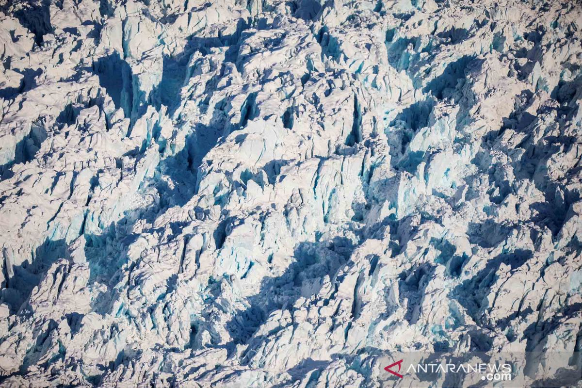 Keindahan gunung es di Greenland manjakan mata pengunjung - ANTARA News