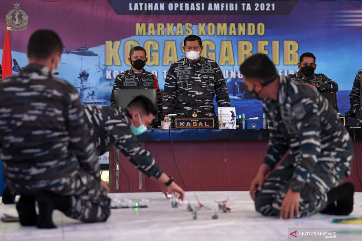 Persiapan operasi amfibi di Mako Koarmada I - ANTARA News