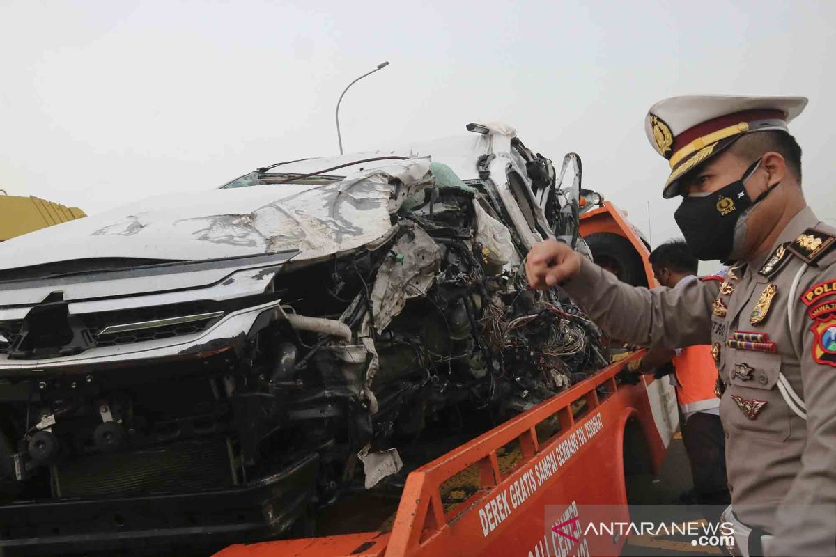 Vanessa Angel dan suami tewas akibat kecelakaan di tol Jombang - ANTARA News