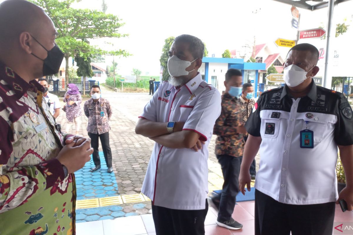 Irjen Kemenkumham dukung Imigrasi Agam raih WBK - ANTARA Sumbar