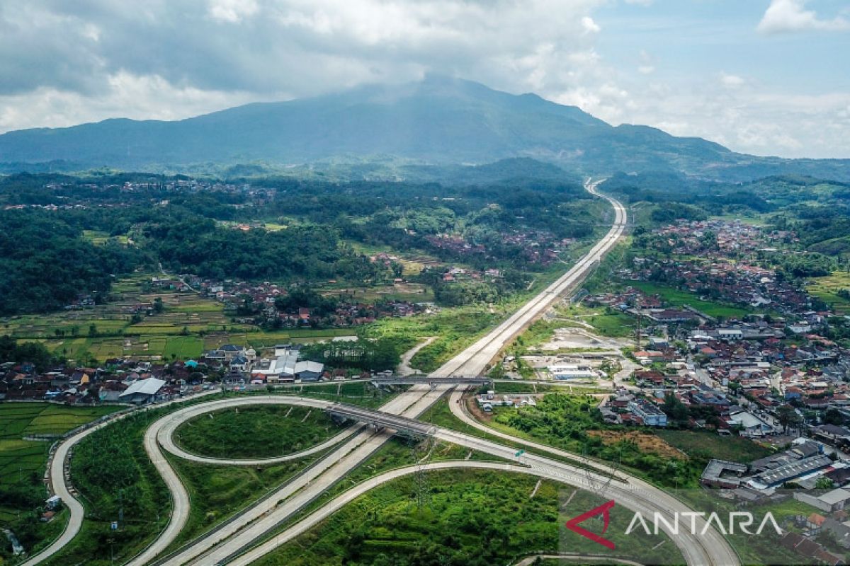 Proyek jalan tol Cisumdawu seksi dua - ANTARA News Jawa Barat
