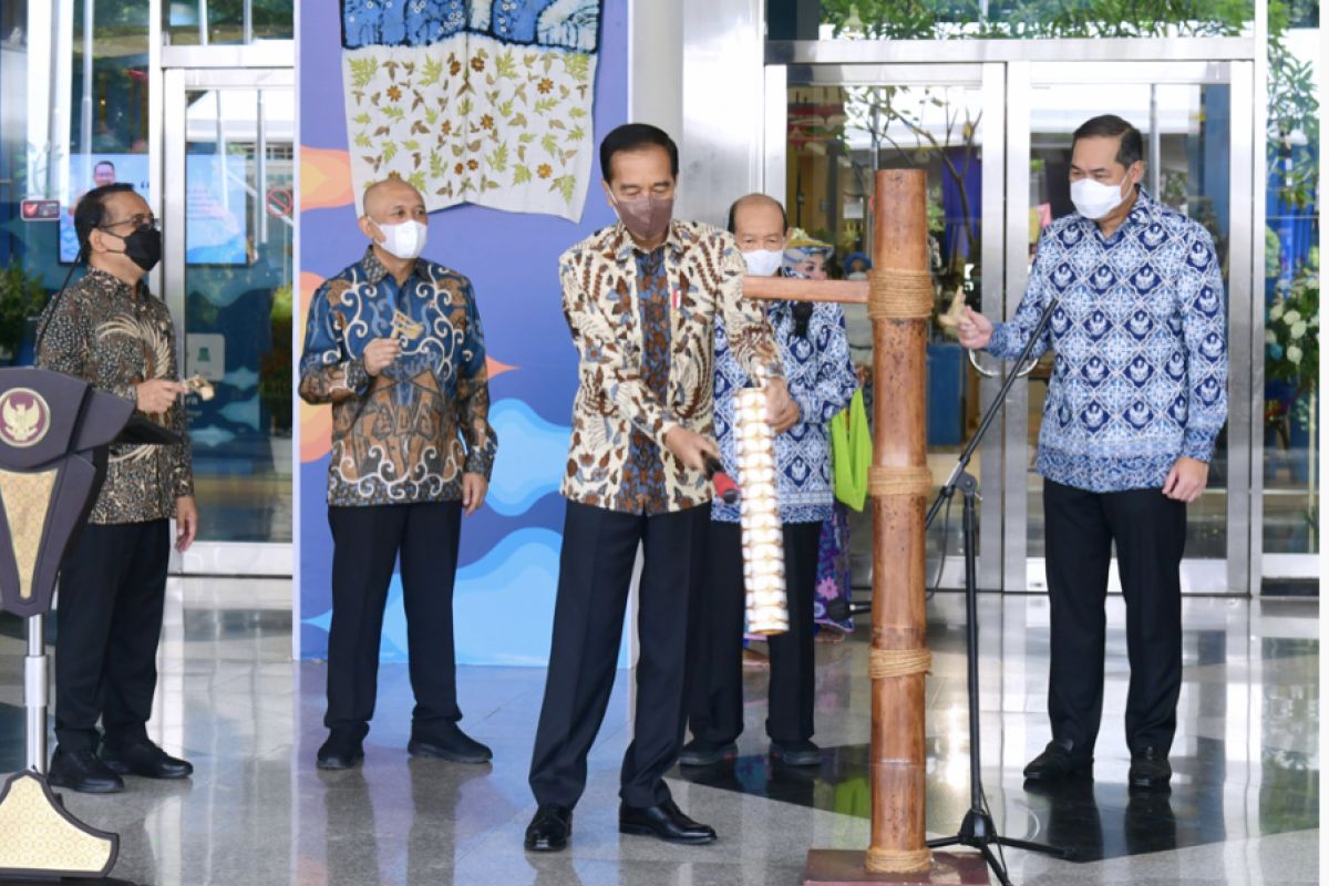 Mendag Ajak Pelaku Usaha Kerajinan Tetap Tangguh Hadapi Pandemi