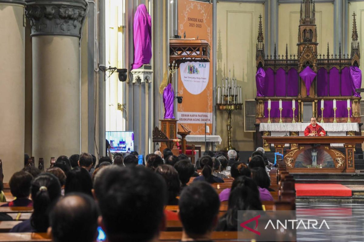 Jumat Agung Di Gereja Katedral Jakarta Antara News