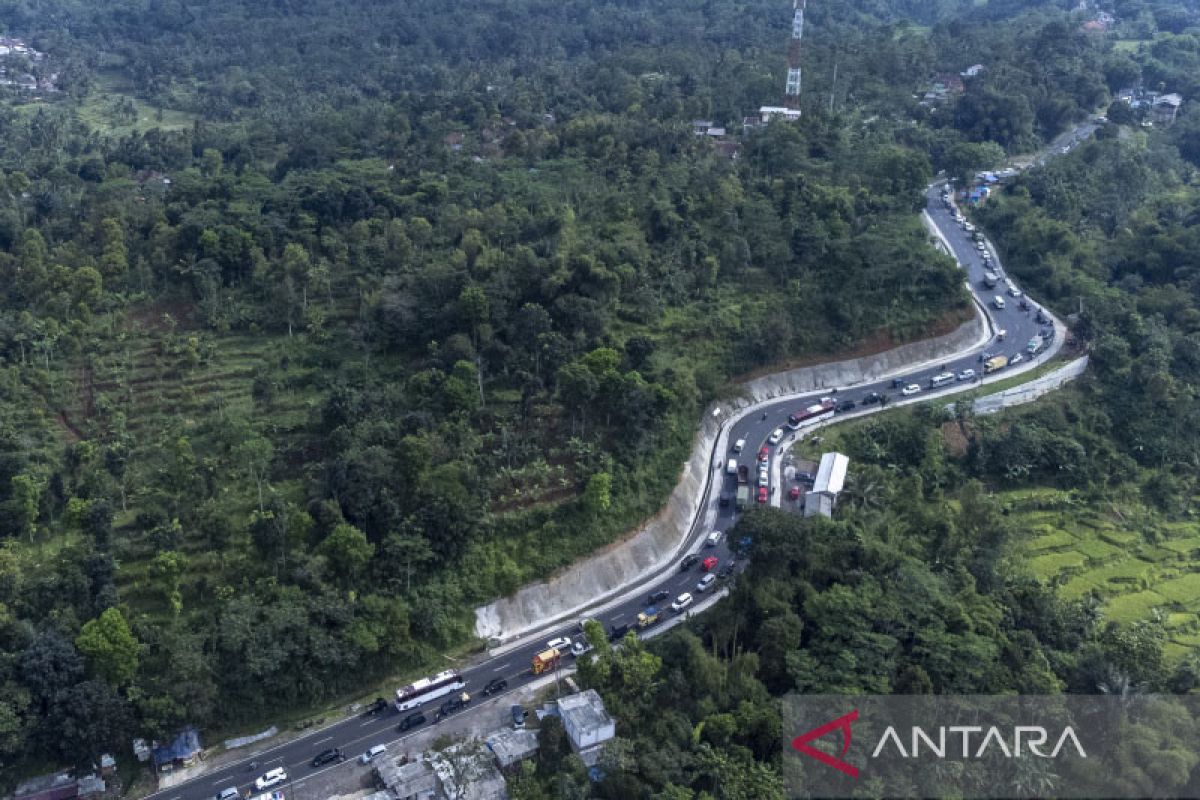 Arus mudik Lebaran di jalur selatan Gentong - ANTARA News Jawa Barat