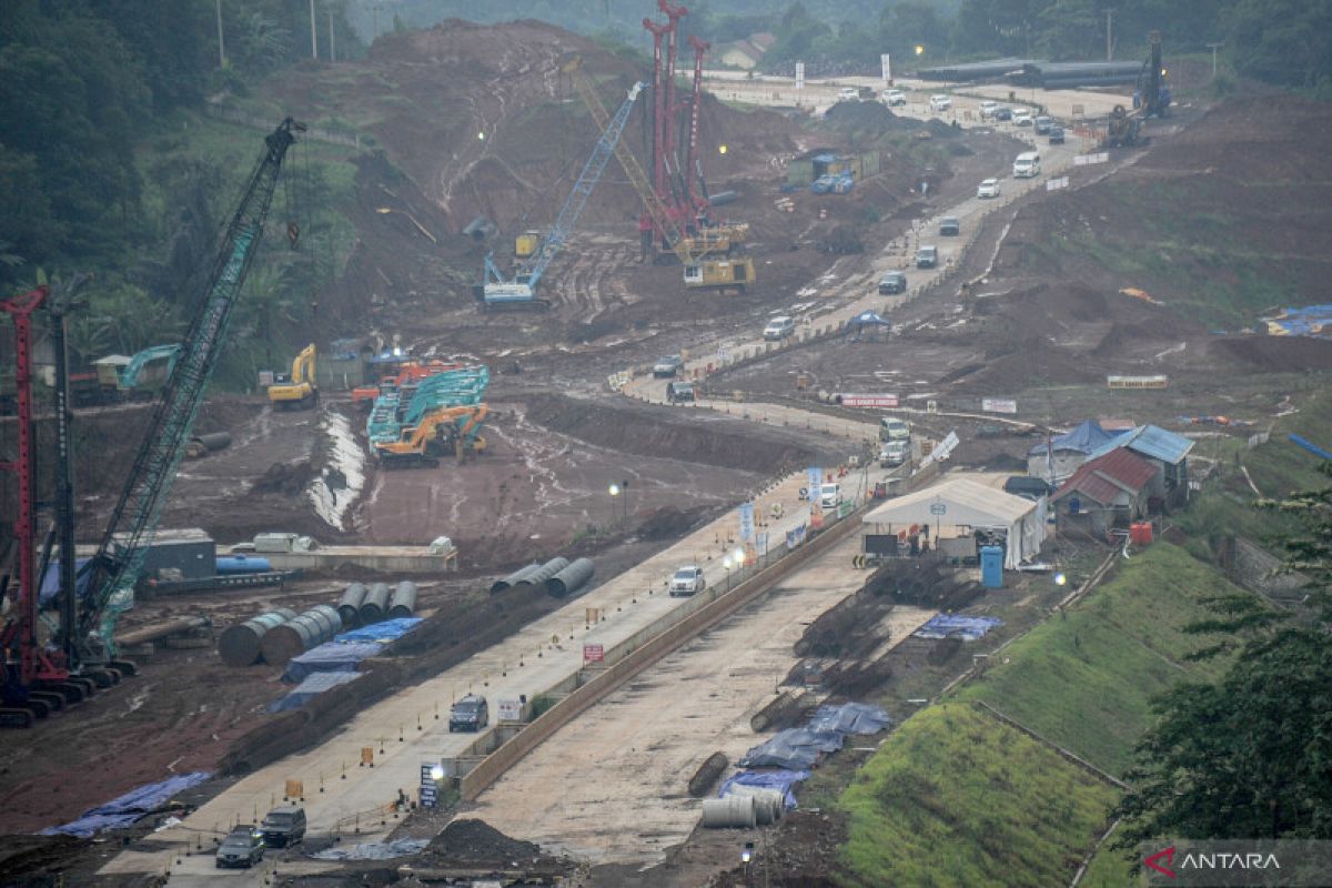 Arus balik di jalur fungsional Tol Cisumdawu - ANTARA News