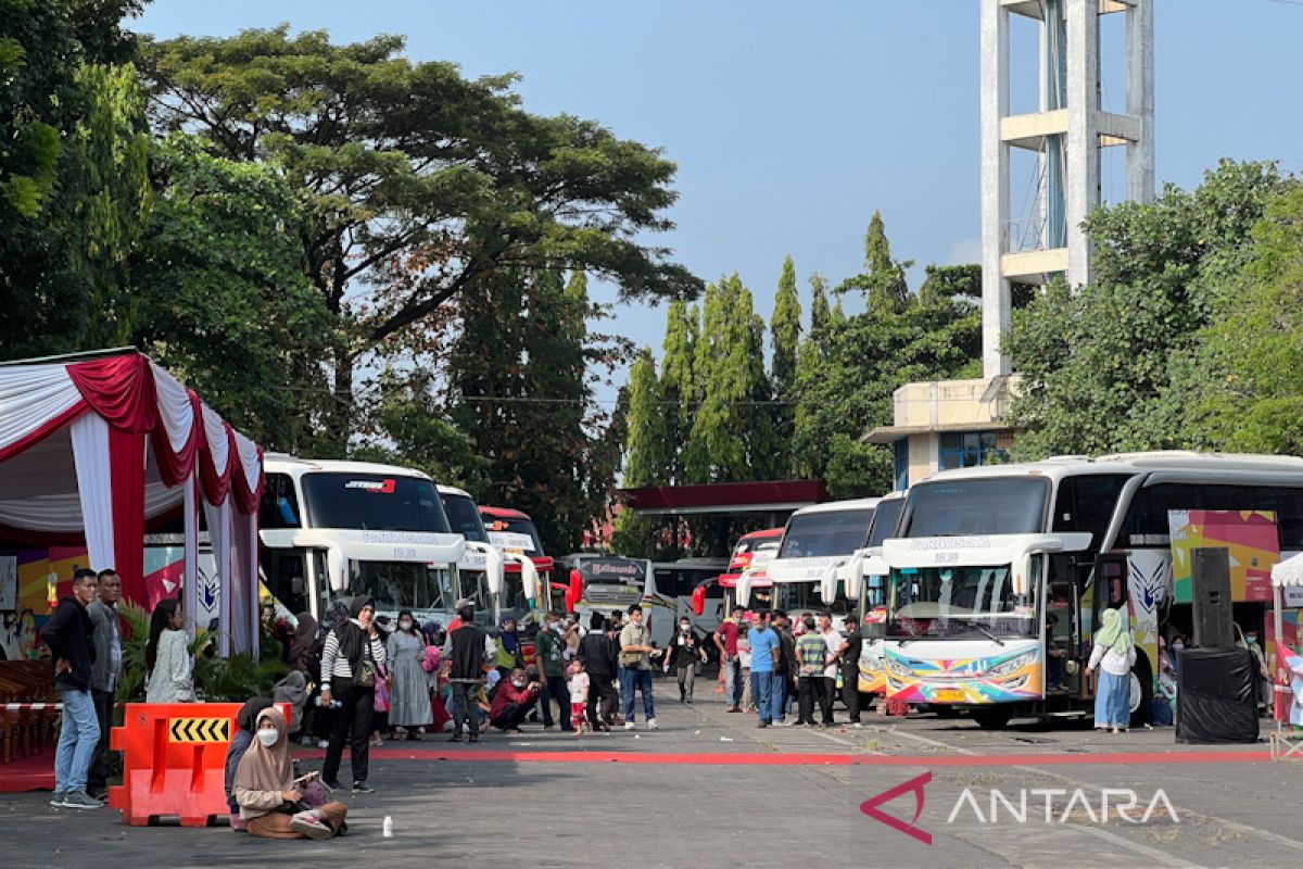 Revitalisasi Terminal Giwangan Yogyakarta alami penyesuaian - ANTARA ...