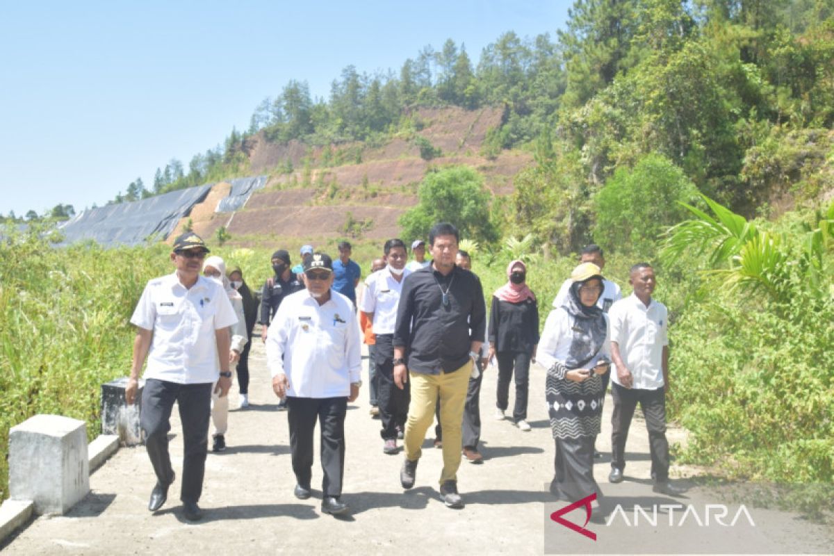 Kementerian LHK bantu teknologi RDF pengolahan sampah di Sawahlunto ...