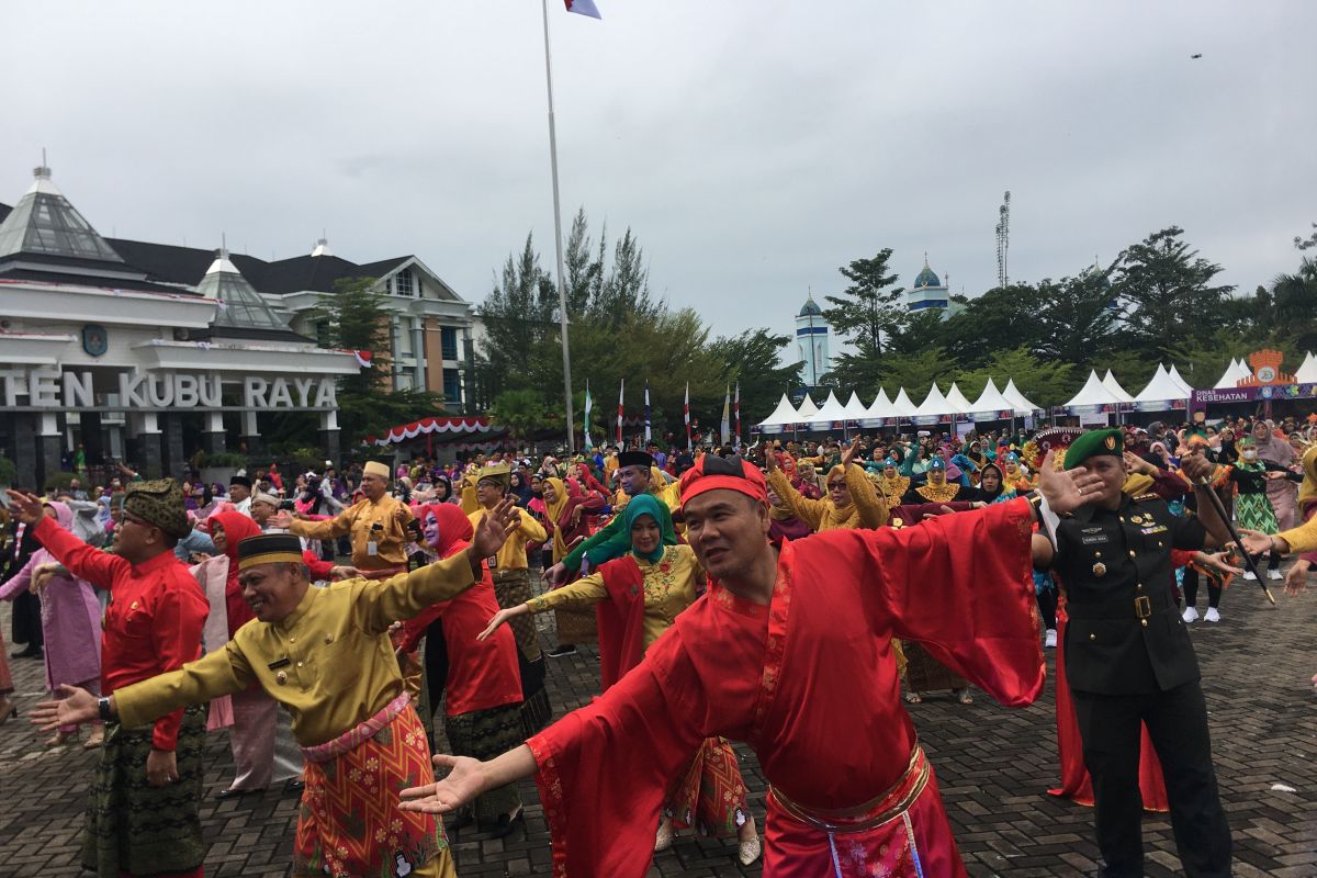 “Pesan Mendunia” meriahkan HUT Kubu Raya - ANTARA News Kalimantan Barat