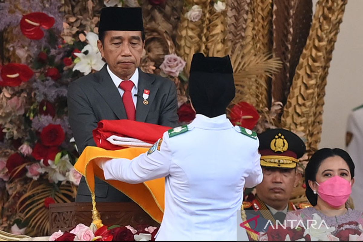 Upacara Penurunan Bendera di Istana Merdeka berlangsung lancar - ANTARA News