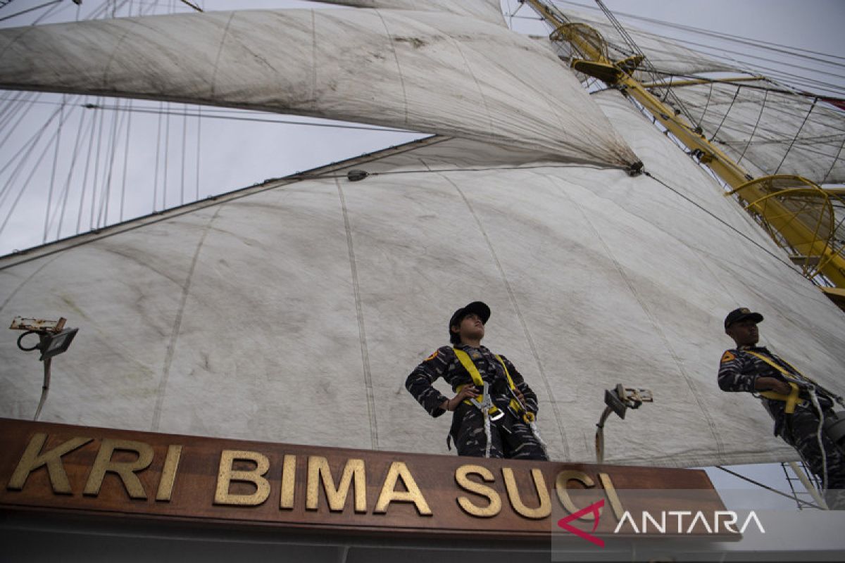 Peran layar KRI Bima Suci di Laut Arafuru - ANTARA News
