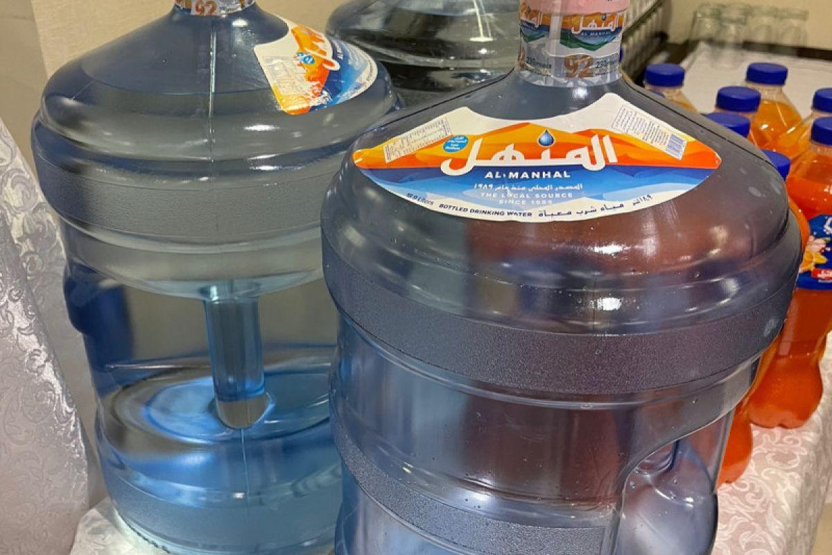 Saudi dan Negara Islam lain gunakan air galon kemasan polikarbonat ...