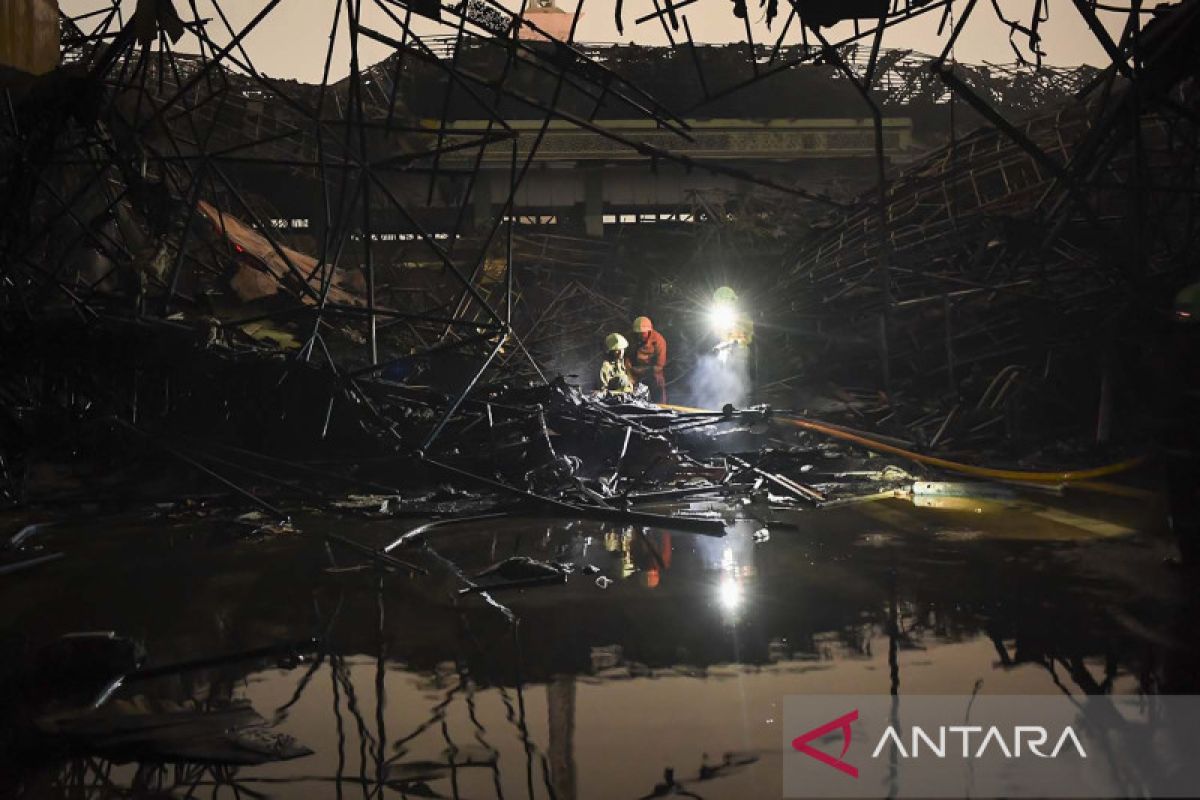 Kebakaran Kubah Masjid Islamic Center Jakarta Antara News