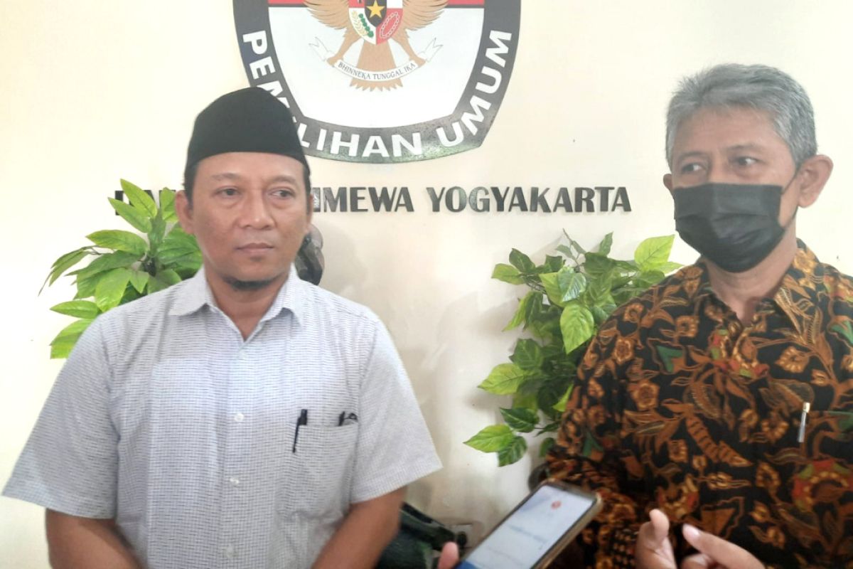 Anggota DPD : KPU DIY tingkatkan partisipasi pemilih pada Pemilu 2024 ...