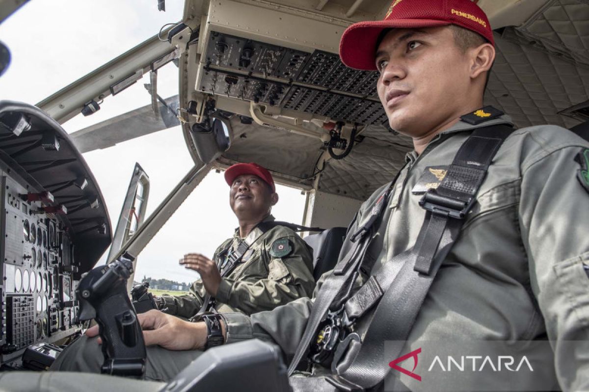 Penyerahan helikopter Bell 412 ke TNI AD - ANTARA News