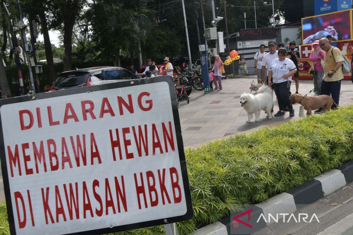 Protes larangan membawa hewan peliharaan saat HBKB Jakarta - ANTARA News