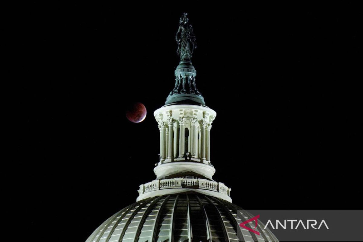 Penampakan gerhana bulan di beberapa negara - ANTARA News