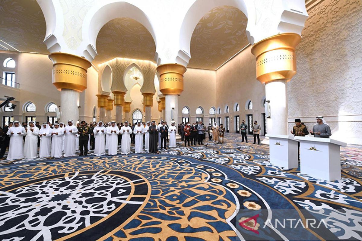 Wapres hadiri peringatan Isra Mikraj di Masjid Sheikh Zayed Surakarta ... Wapres hadiri peringatan Isra Mikraj di Masjid Sheikh Zayed Surakarta ...