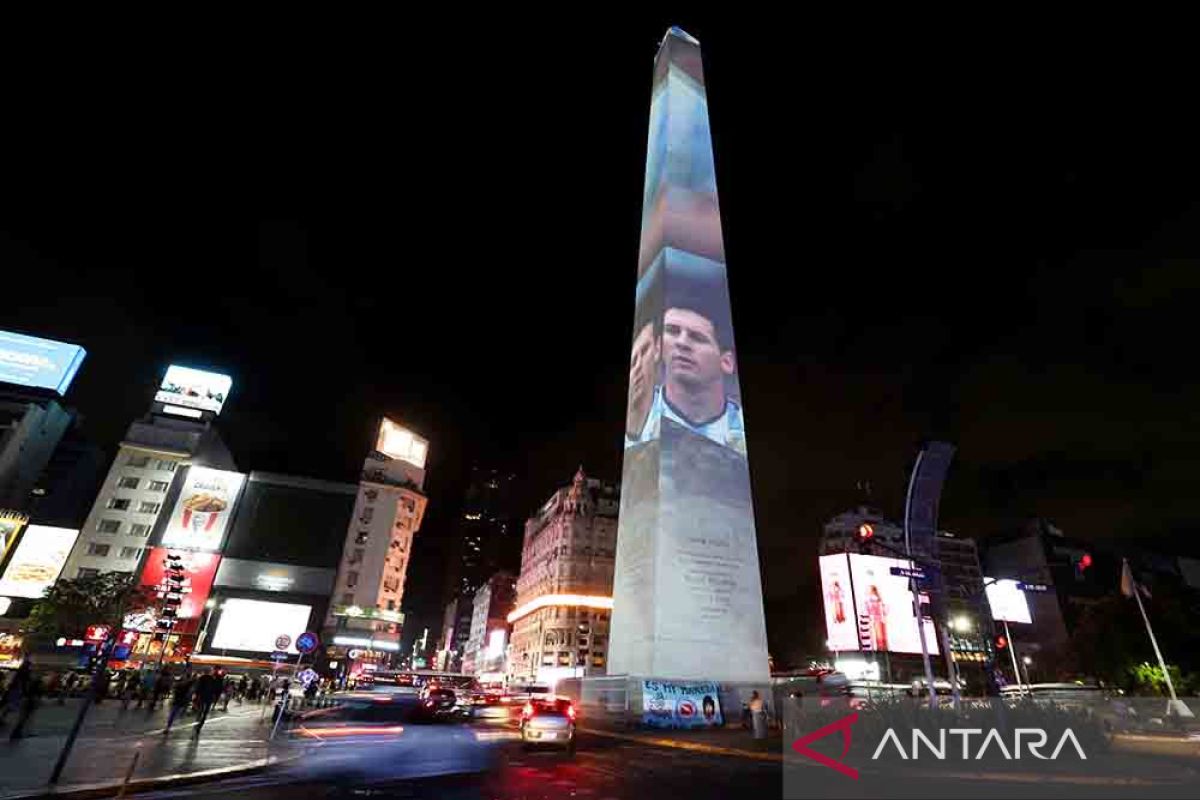 Wajah Messi di Buenos Aires Obelisk - ANTARA News
