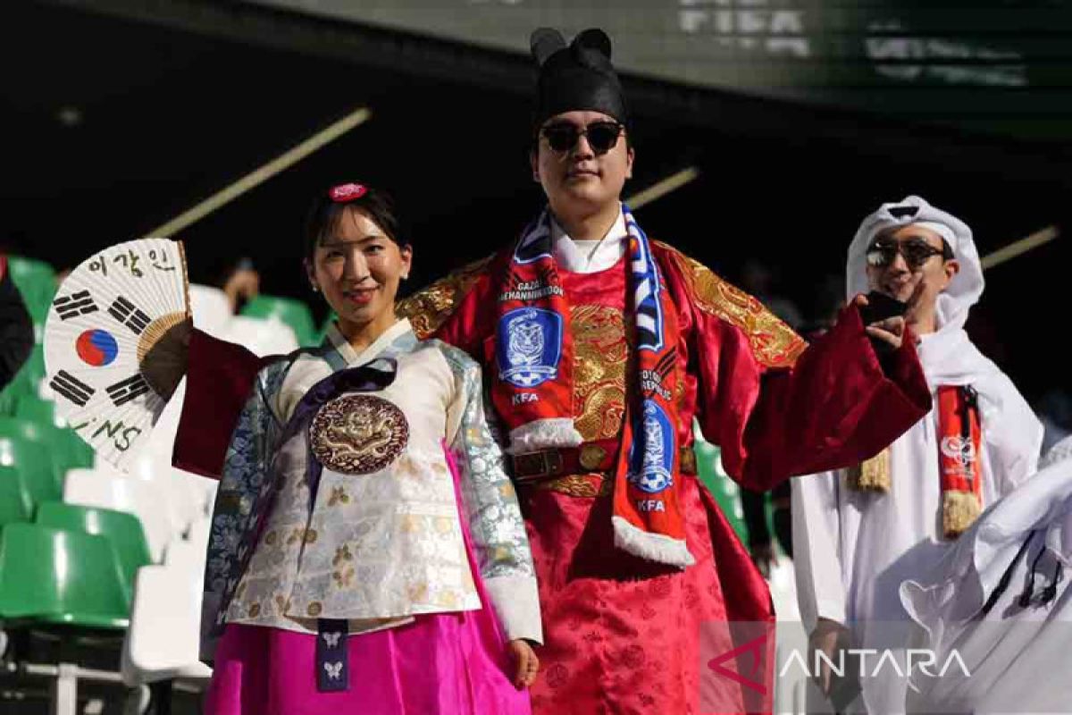 Piala Dunia 2022 : Rupa-rupa pendukung Timnas Korsel jelang laga konta ...