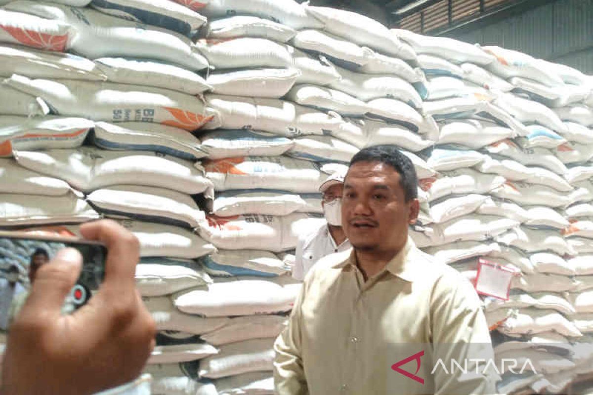 Bulog Cirebon serap 60.339 ton beras petani hingga akhir November 2022 - ANTARA News Jawa Barat