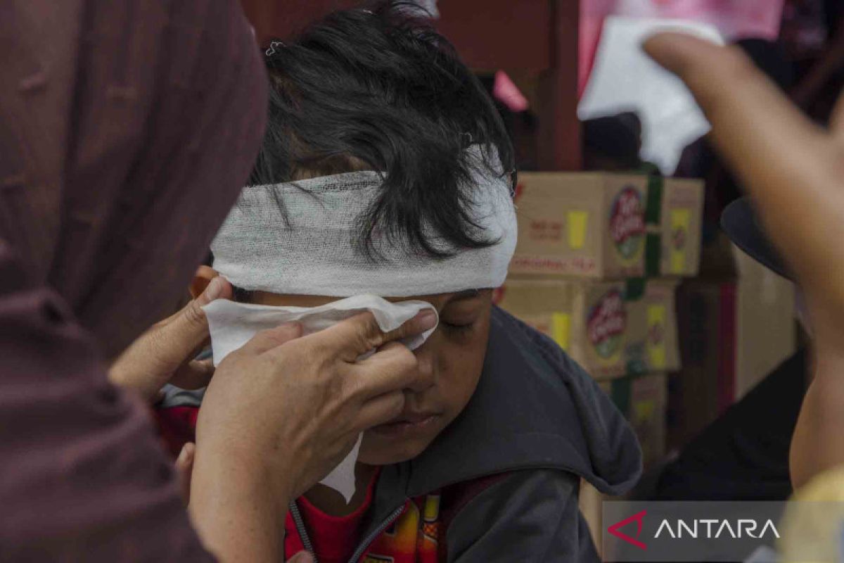 Tim relawan bekali pendidikan seni dan agama bagi penyintas anak gempa Cianjur - ANTARA News