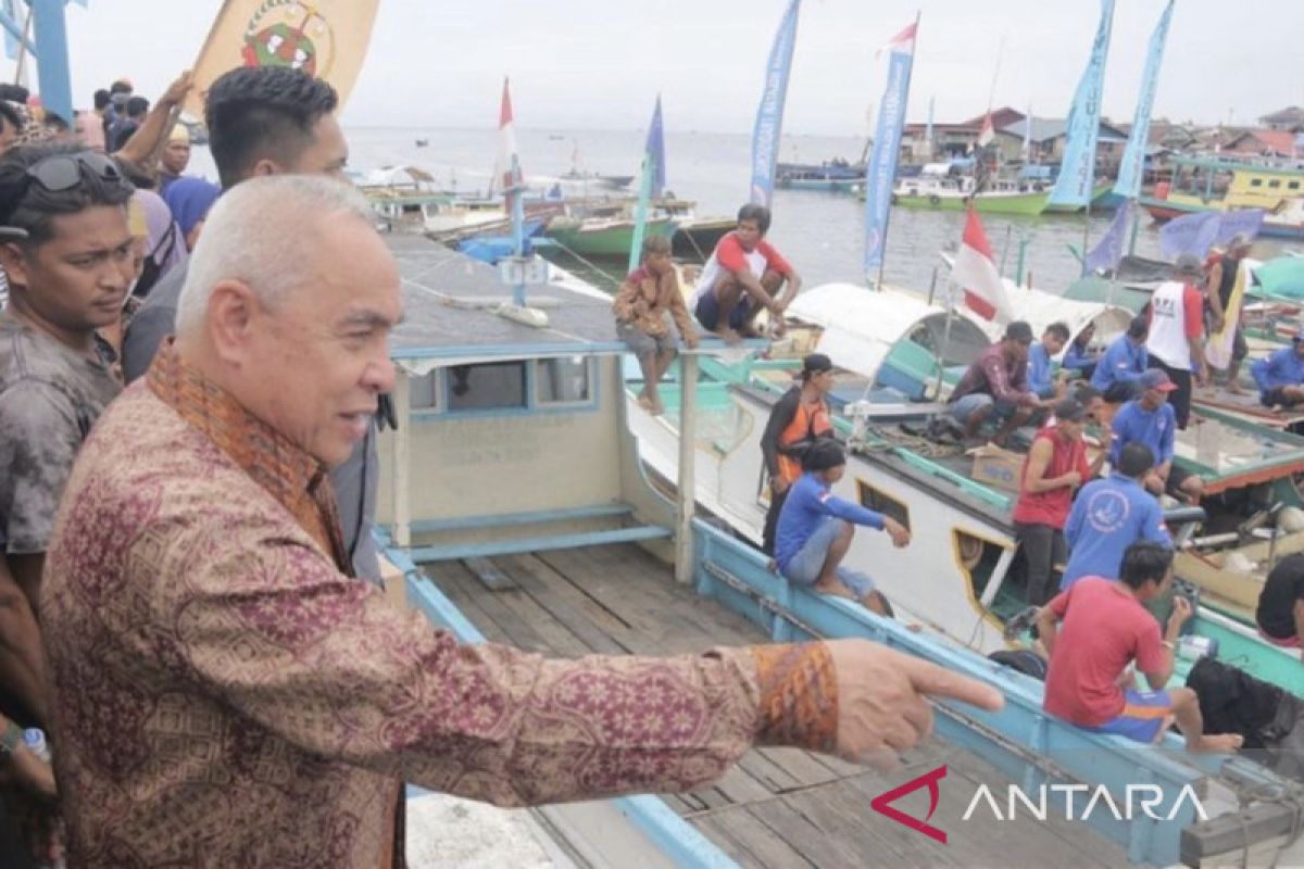 Gubernur berharap potensi laut Kaltim dikelola profesional - ANTARA ...
