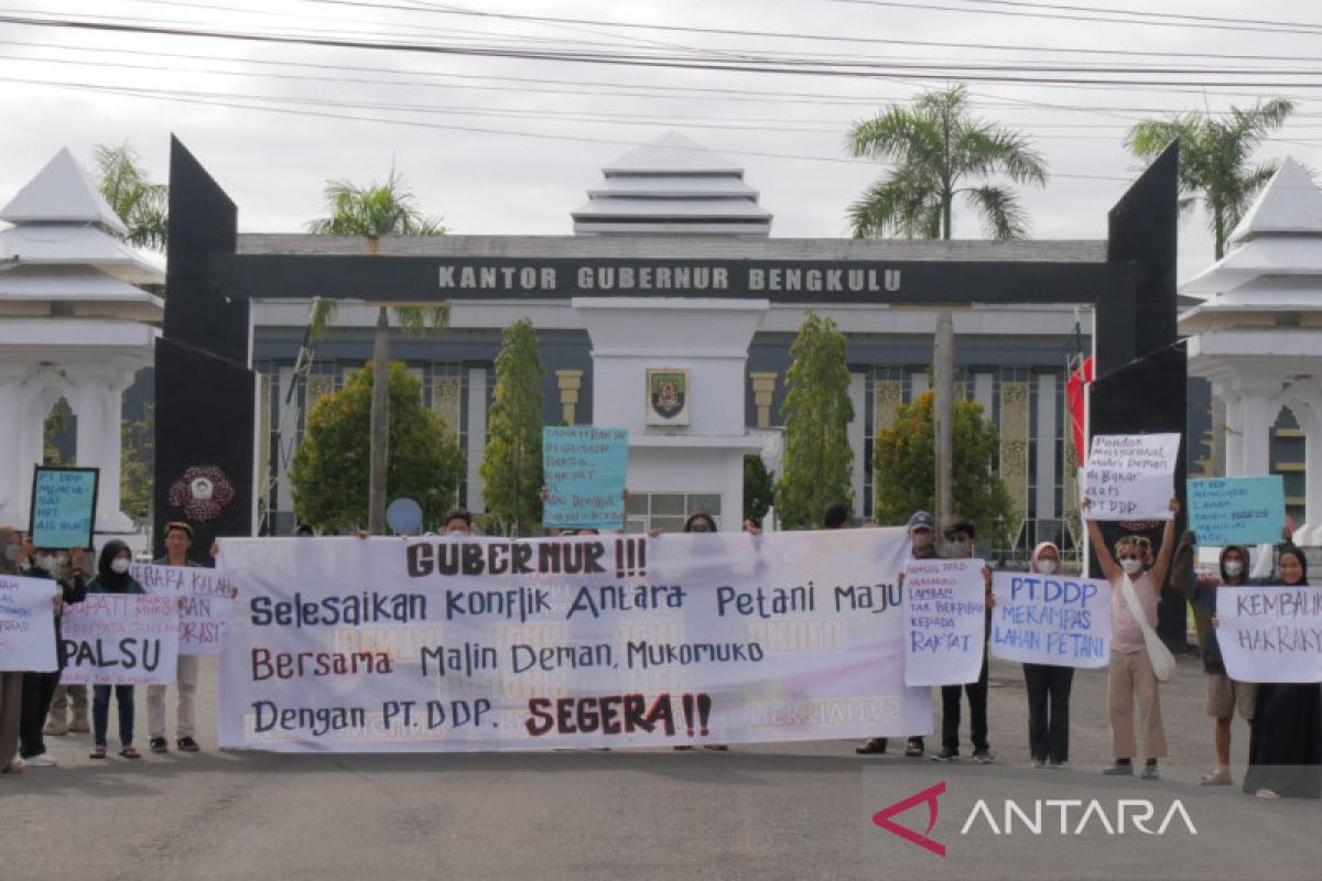 Mahasiswa desak pemda tuntaskan konflik agraria di Mukomuko - ANTARA ... Mahasiswa desak pemda tuntaskan konflik agraria di Mukomuko - ANTARA ...