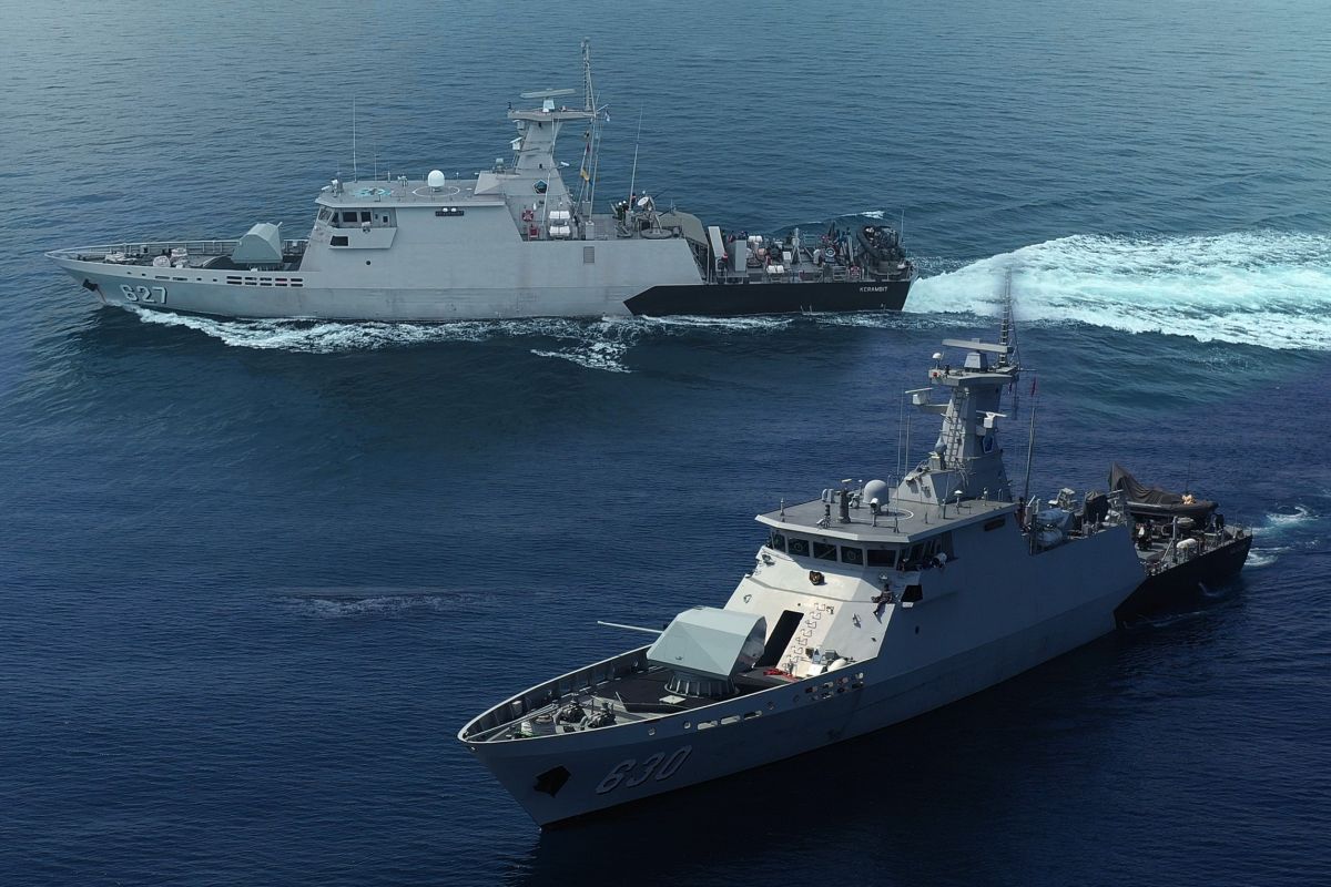 PAL siap serah terima KRI Halasan-630 dan KRI Kerambit-627 ke TNI AL - ANTARA News Jawa Timur
