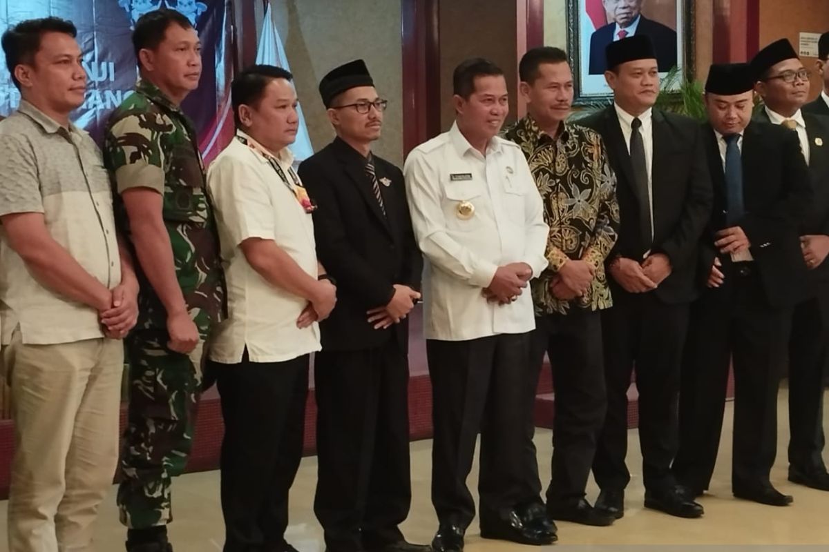 Jelang pemilu 2024 KPU Kota Serang lantik puluhan PPK - ANTARA News Banten