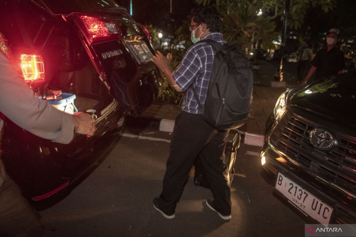 KPK geledah kantor DPRD DKI Jakarta - ANTARA News