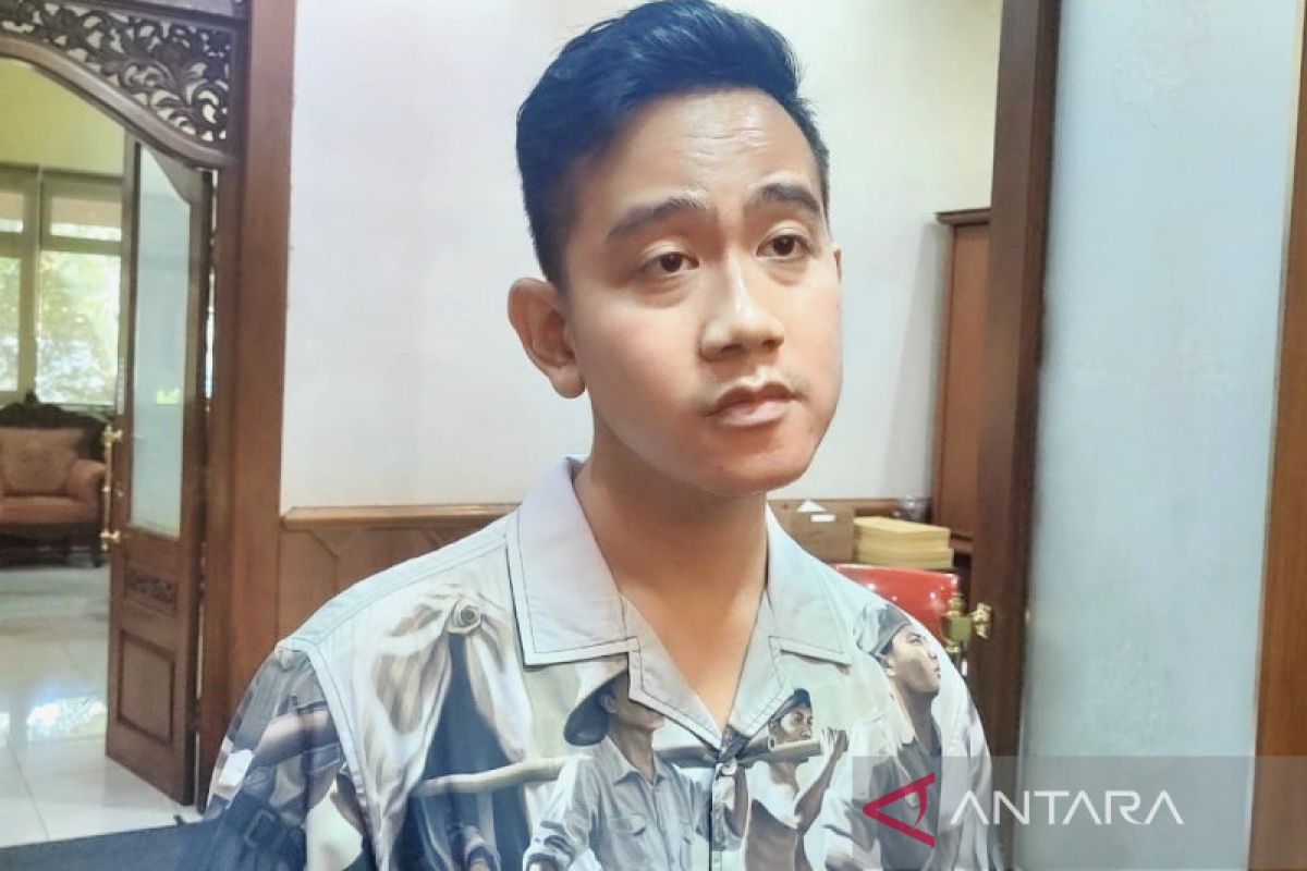 Gibran: Saya tidak ngotot kemana-mana - ANTARA News Gibran: Saya tidak ngotot kemana-mana - ANTARA News