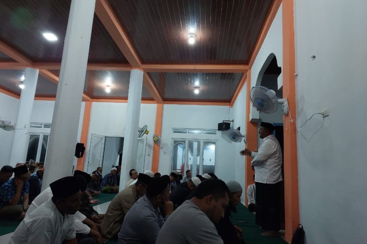 Safari subuh di Pulo Aceh, ini komitmen Pj Bupati Aceh Besar - ANTARA News Aceh