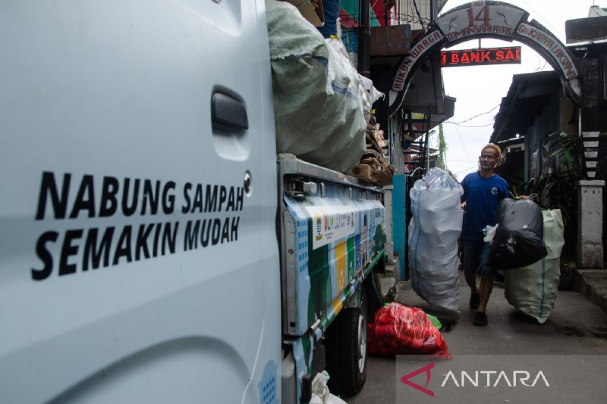 Program Bank Sampah di Bandung - ANTARA News Jawa Barat