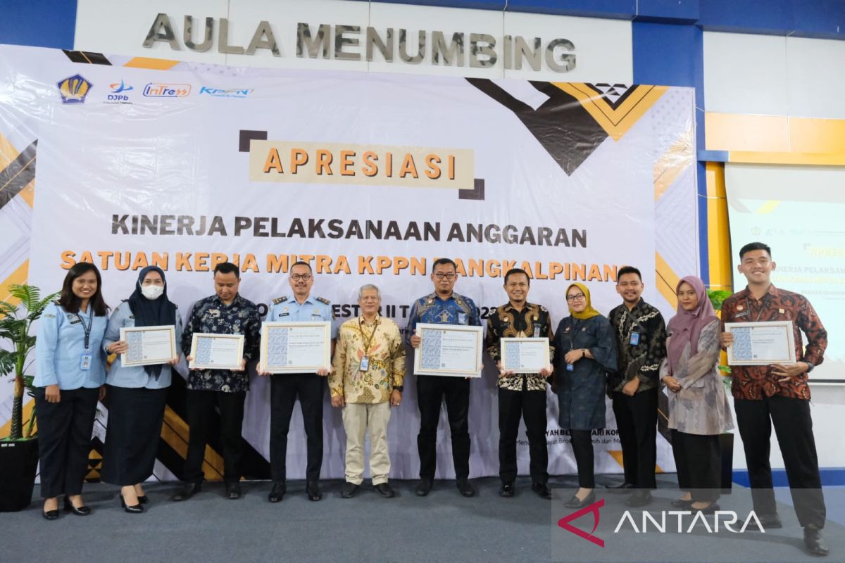 Kemenkumham Babel Terima Tiga Penghargaan dari KPPN Pangkalpinang - ANTARA News Bangka Belitung