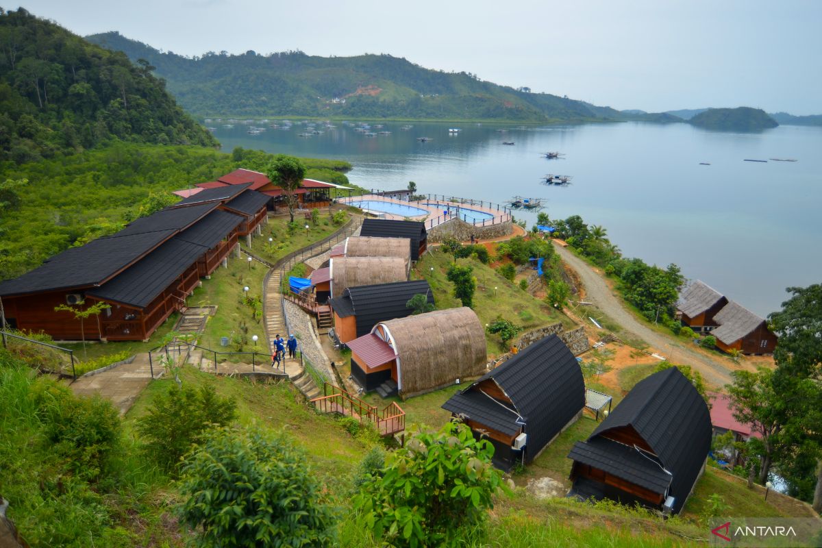 Disparpora Pesisir Selatan targetkan kunjungan wisata 450 ribu di hari ... Disparpora Pesisir Selatan targetkan kunjungan wisata 450 ribu di hari ...