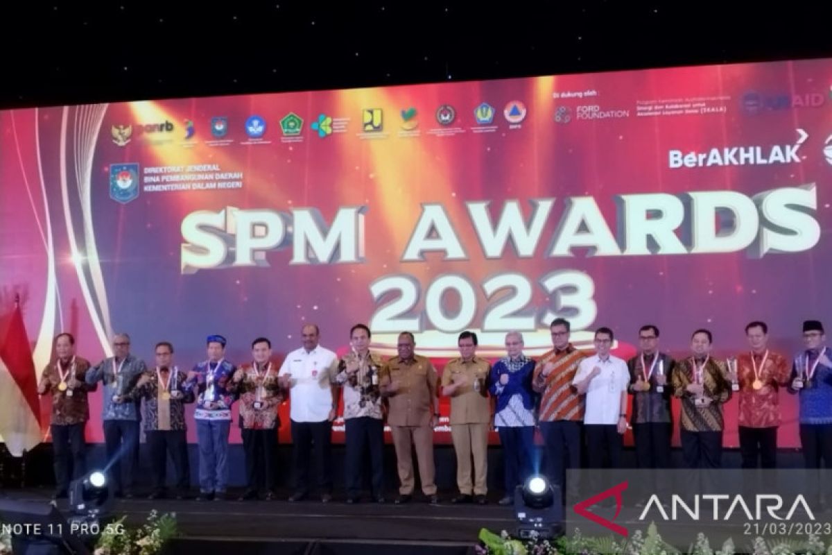 Provinsi Sumatera Barat raih terbaik lII Standar Pelayanan Minimal (SPM) Award 2023. - ANTARA Sumbar