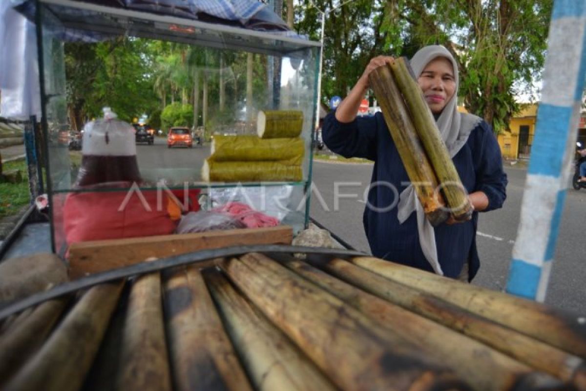 Kuliner Tradisional Lamang Tapai - ANTARA Sumbar