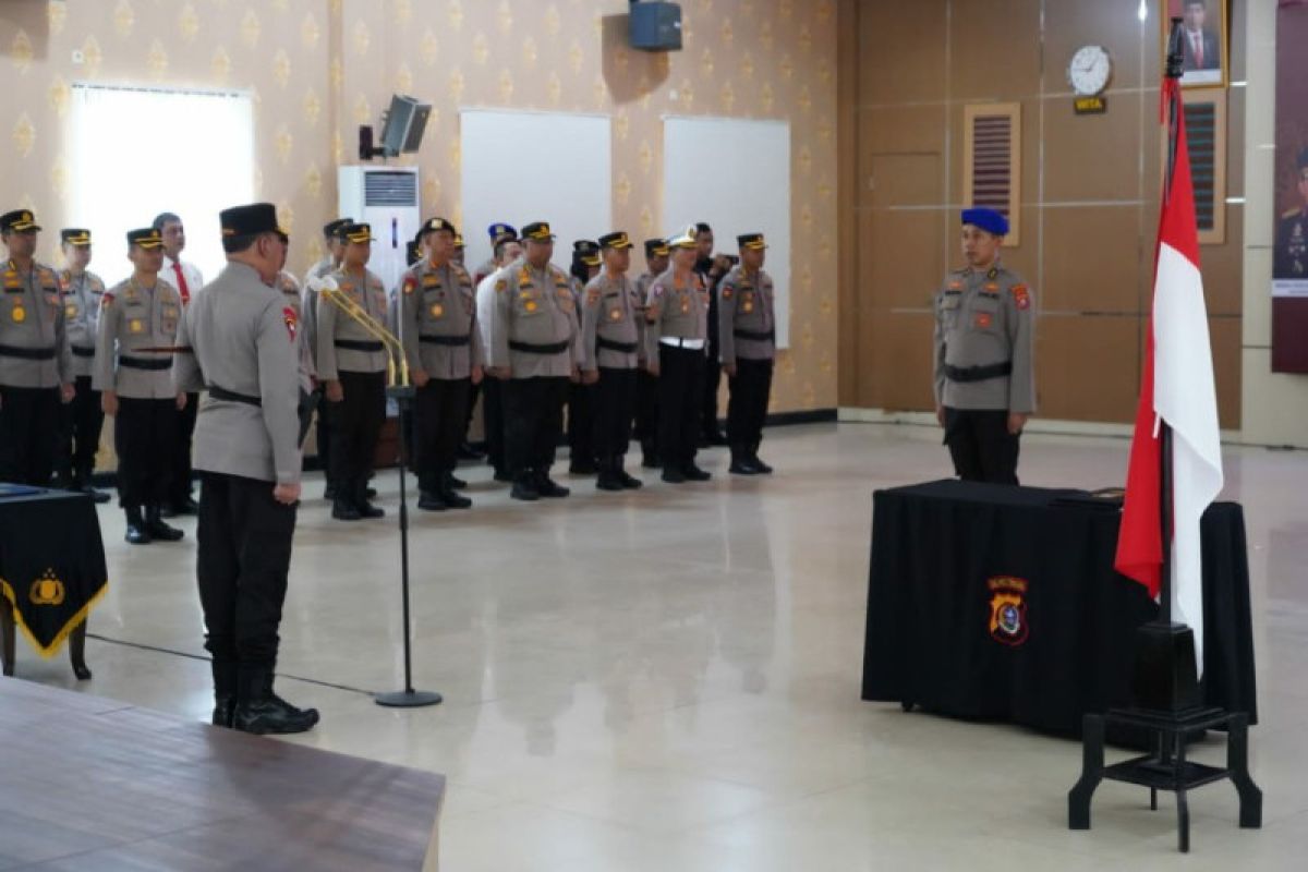 Brigjen Dwi Irianto gantikan Brigjen Waris Agono sebagai Wakapolda ...