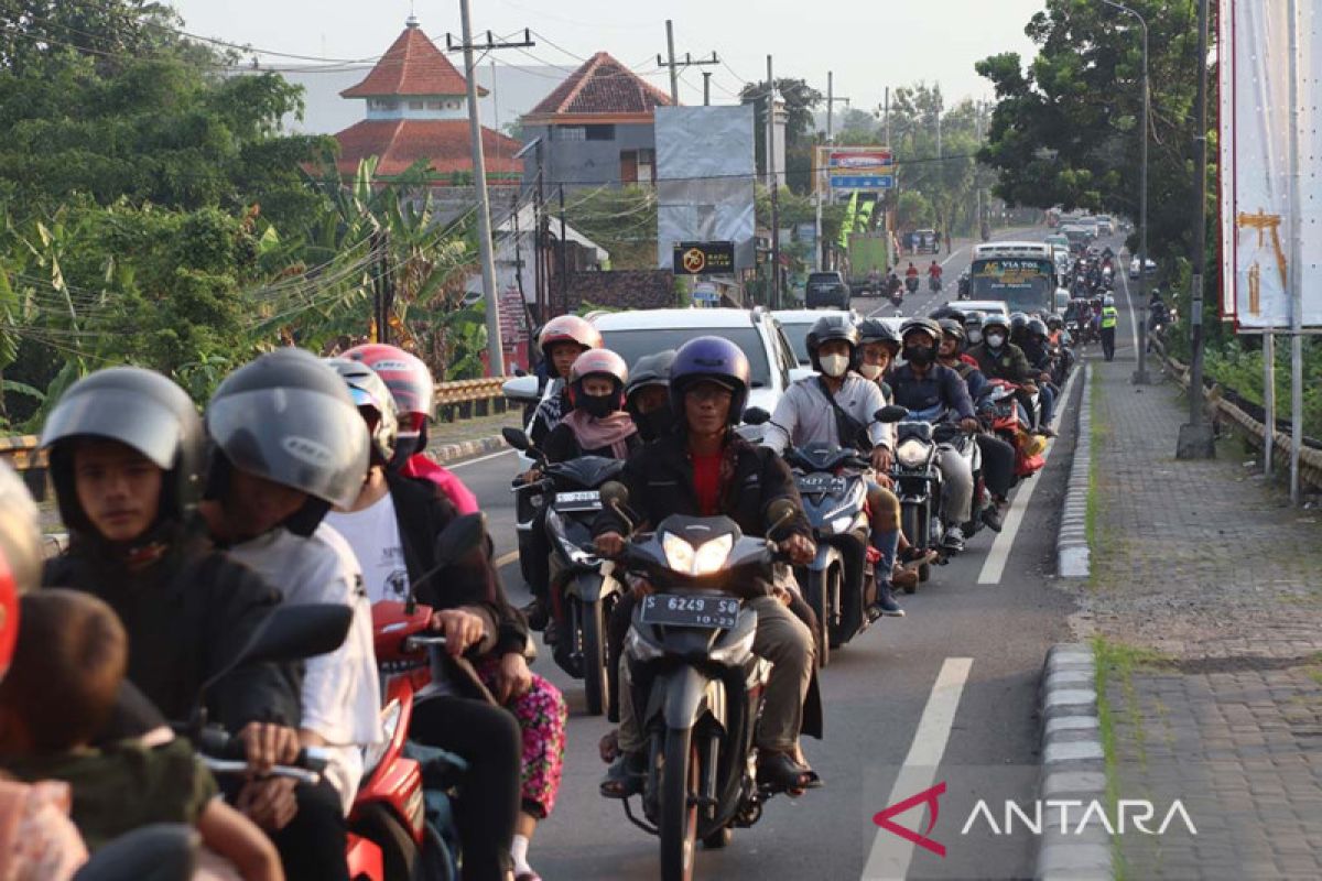 Sejumlah kawasan padat kendaraan pada H+3 Lebaran - ANTARA News