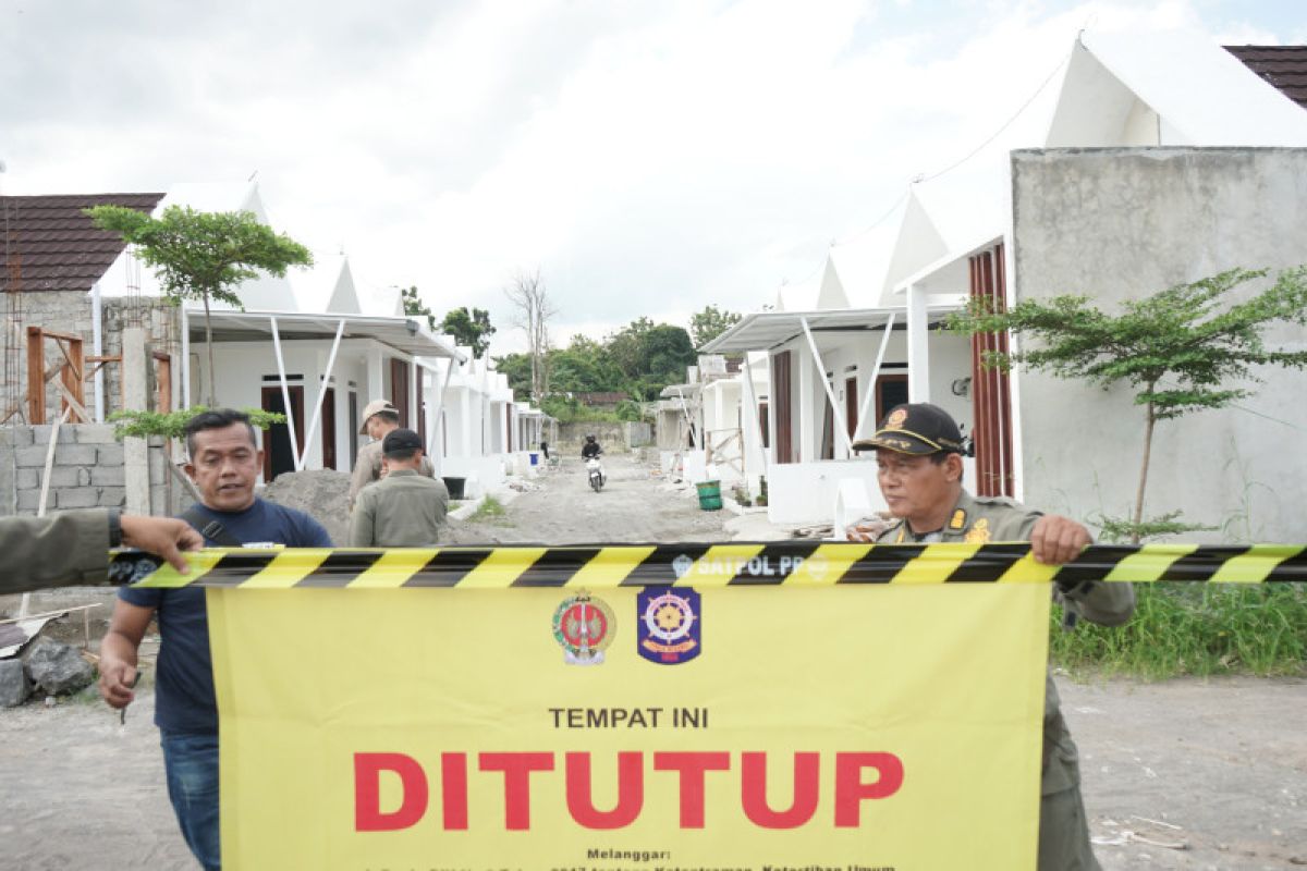Kawasan perumahan di tanah kas desa di Sleman disegel Satpol PP ...
