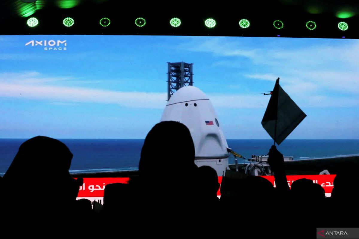 Astronot perempuan Arab Saudi pertama siap meluncur ke angkasa - ANTARA News