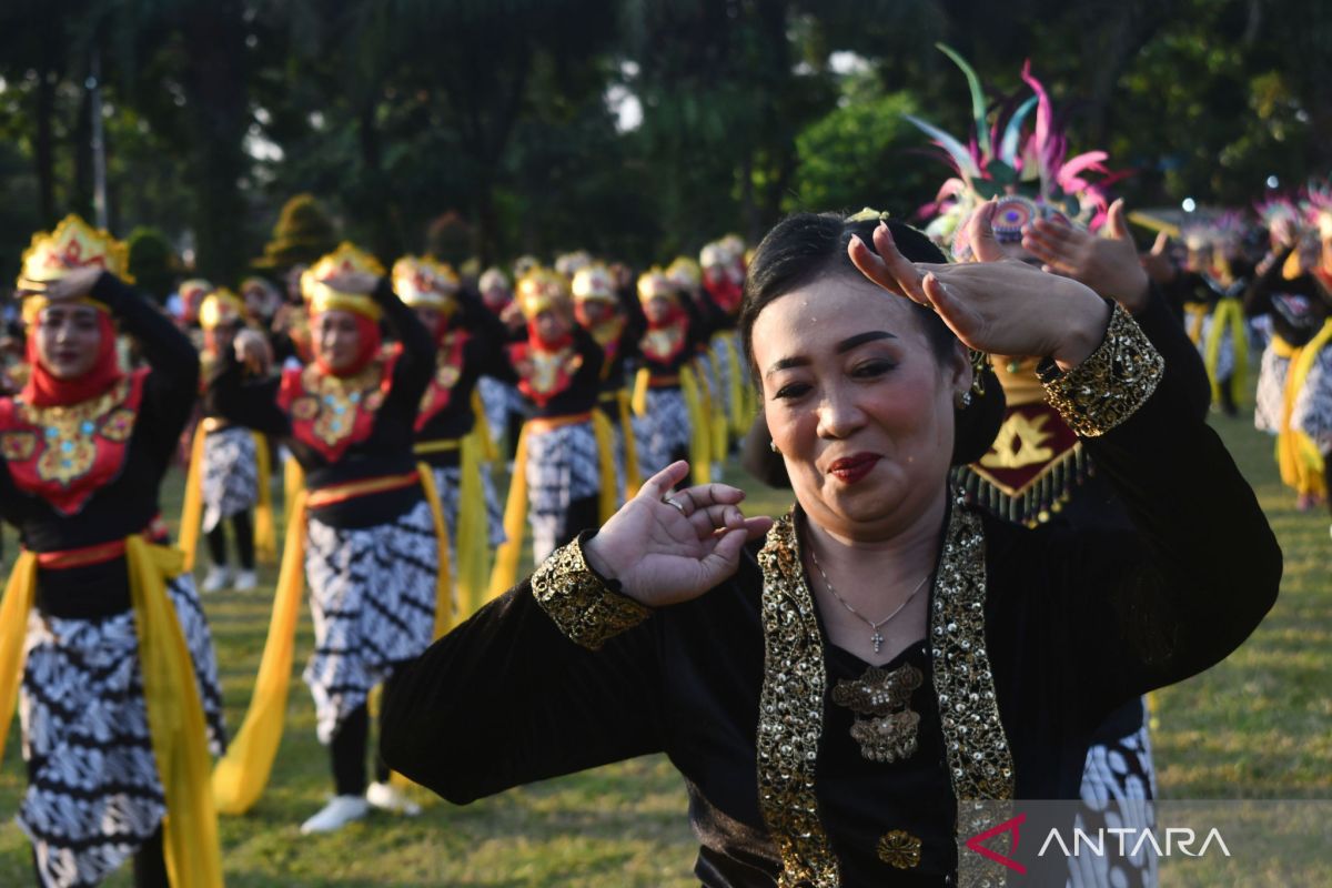 Gebyar tari massal di Magetan - ANTARA News
