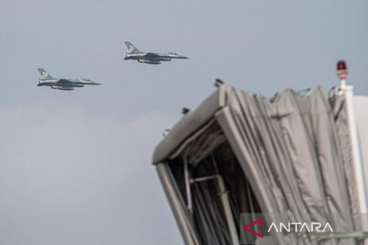 Latihan tempur antarsatuan angkatan udara - ANTARA News
