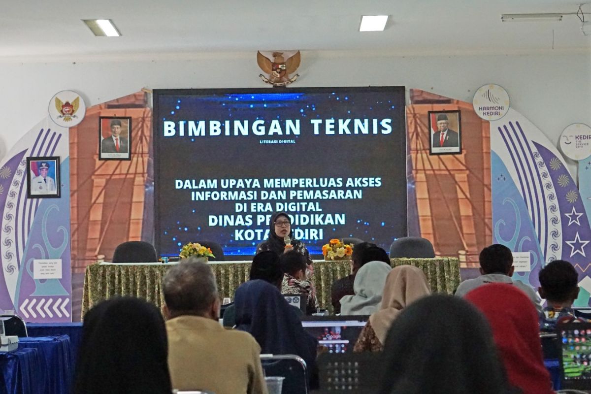 Pemkot Kediri beri edukasi literasi digital untuk lembaga nonformal - ANTARA News Jawa Timur